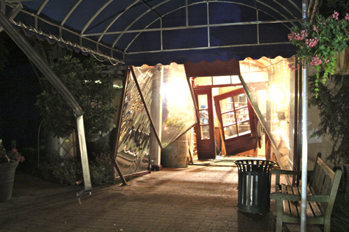 Cops: 70-year-old man crashes Mercedes Benz into Cooperage Inn ...