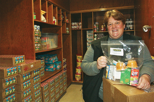 Phillips Avenue school opens food pantry - Riverhead News Review Archives