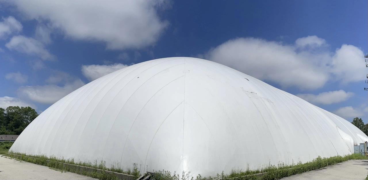 Plan for indoor ice hockey rink shifts back to EPCAL, Queens woman ...